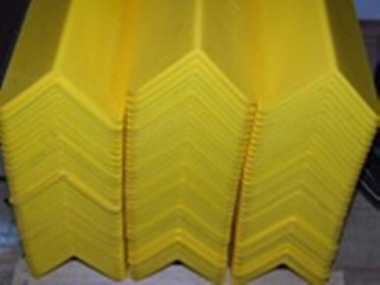 Truck Corners Plastic 1000mm - Macarthur Wrap & Strap